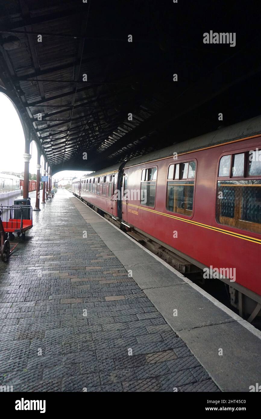 First and second class carriages hi-res stock photography and images ...