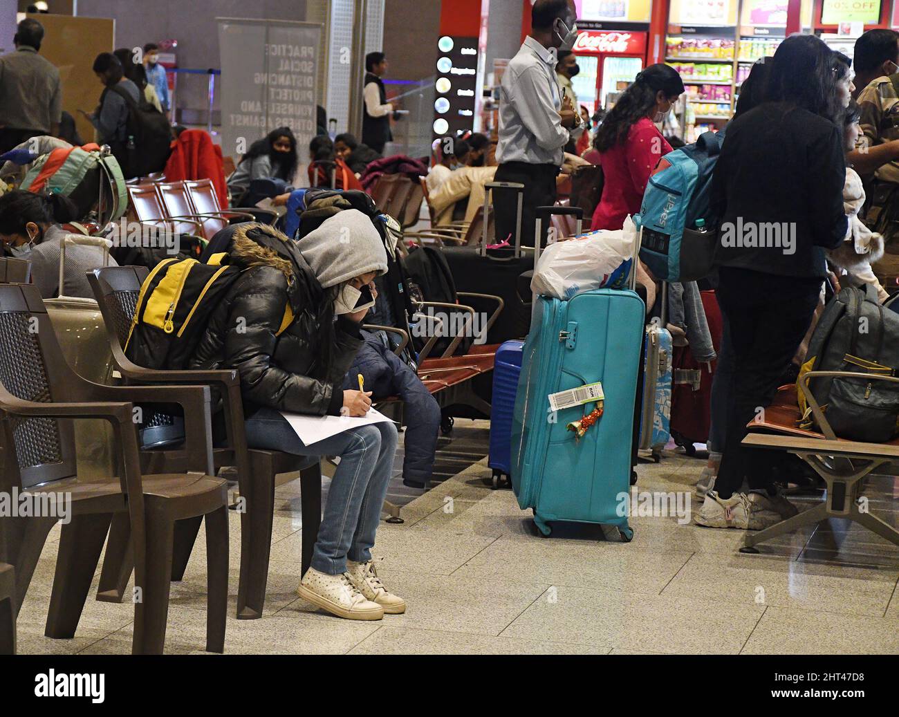 Mumbai, India. 26th Feb, 2022. Indian student seen seated while writing ...