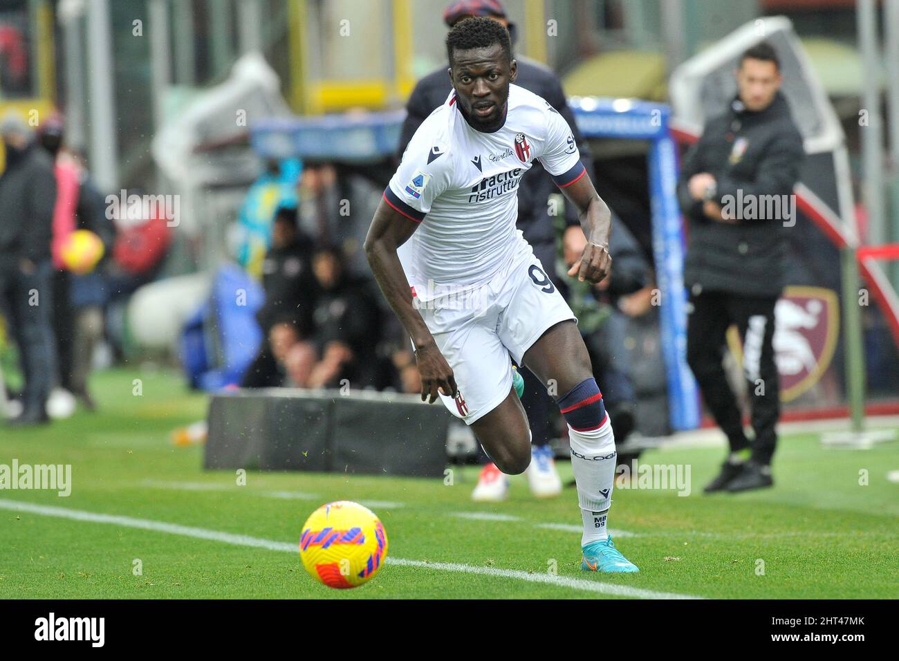 Footballer barrow hi-res stock photography and images - Alamy