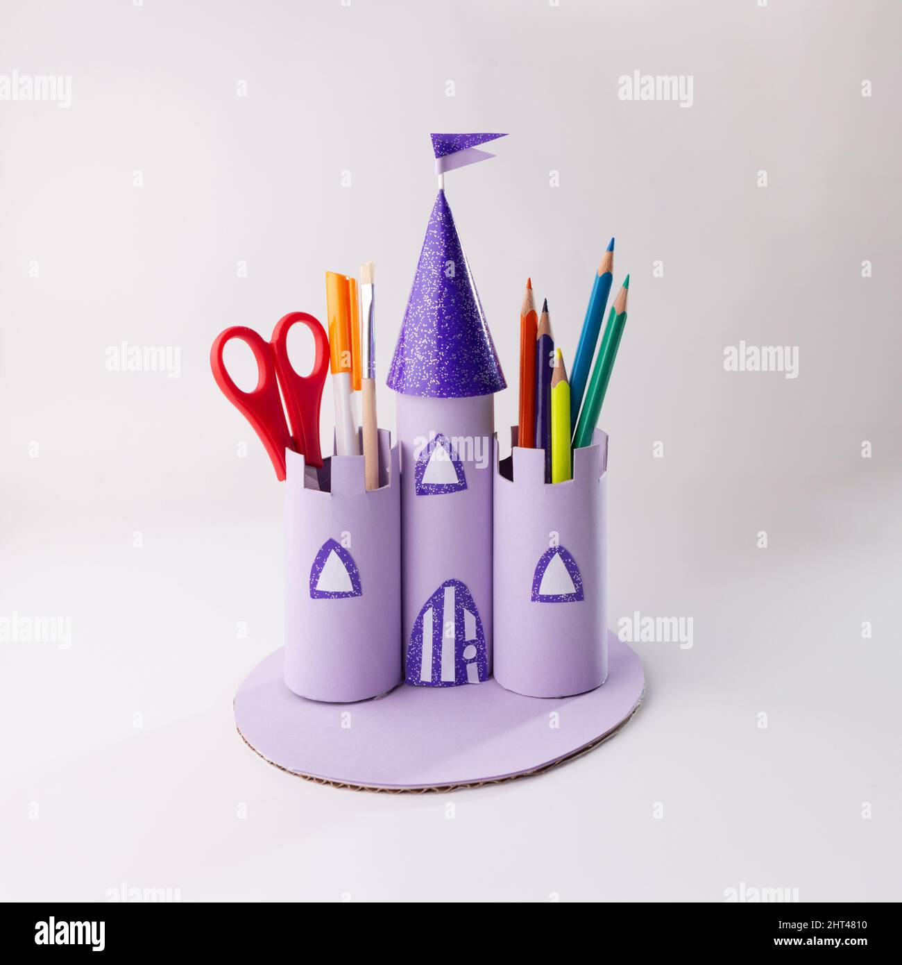 simple castle craft from paper and recycled rolls or tubes, DIY ...