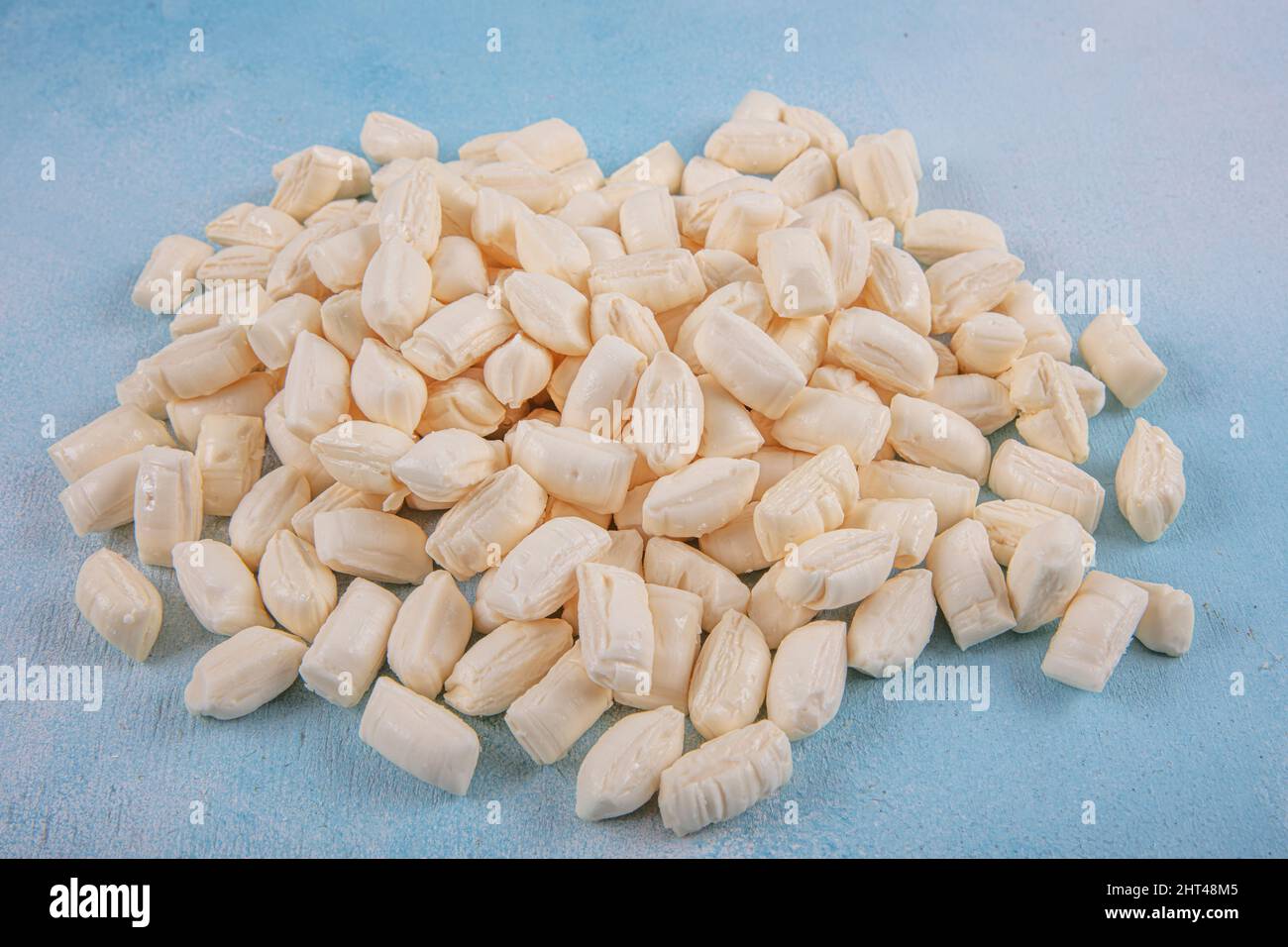 Mint candies. White mint sugar balls texture background. White mint ...