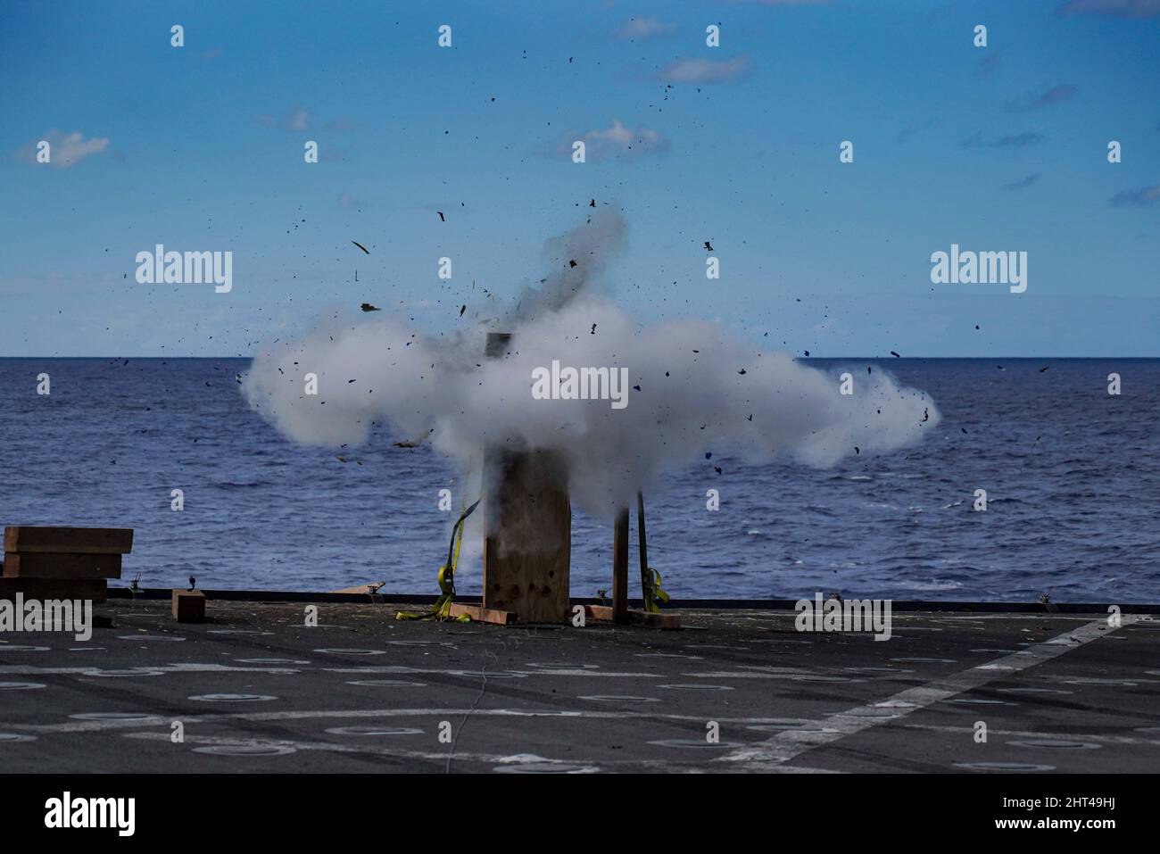 Explosive breaching charge hi-res stock photography and images - Alamy