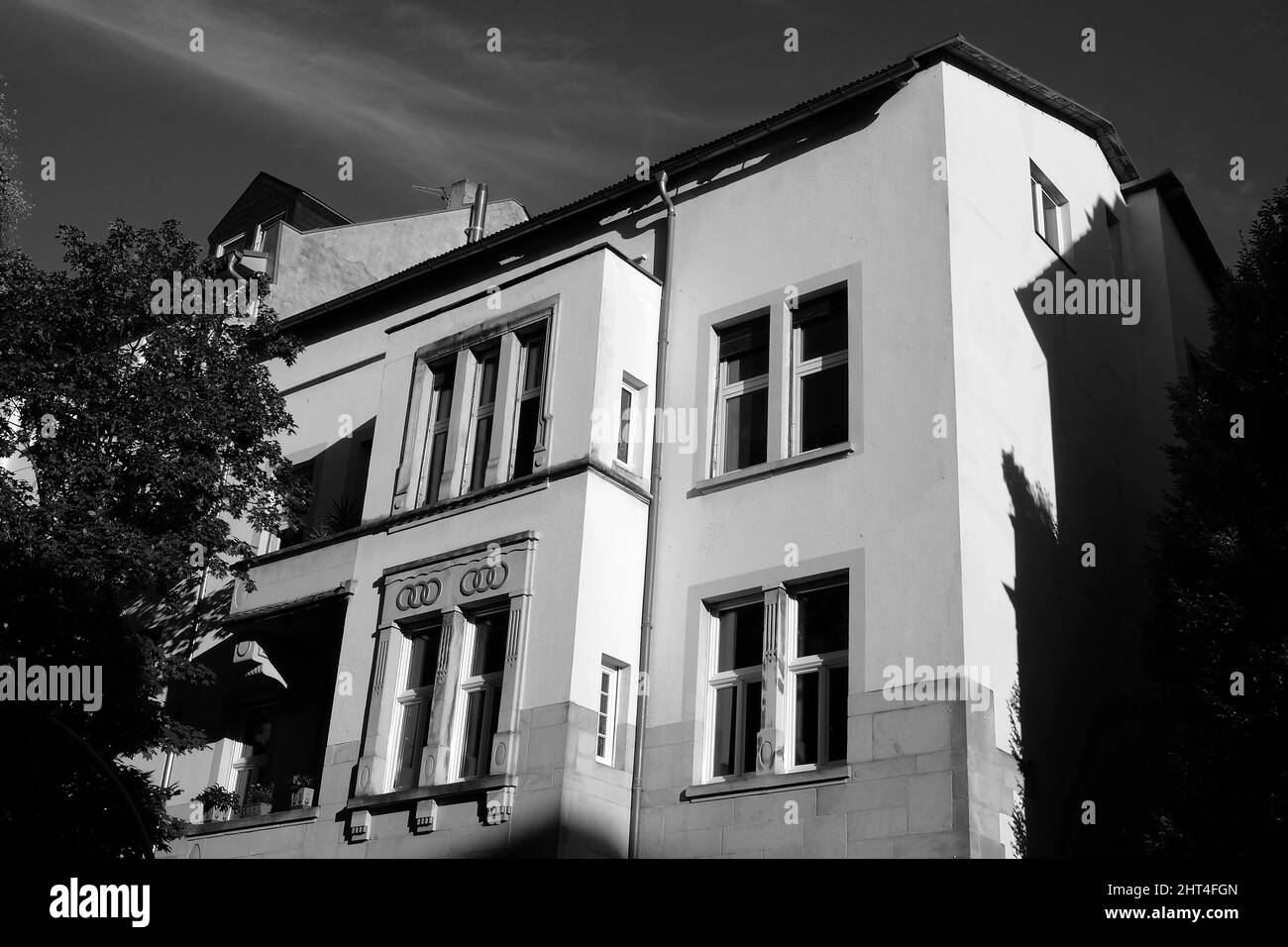 Residential building exterior with windows Stock Photo - Alamy