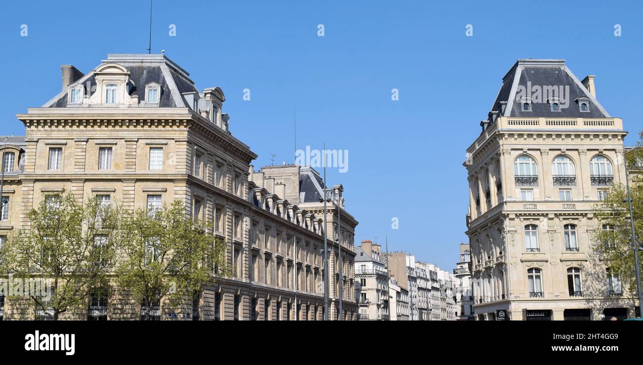 Republic square paris france hi-res stock photography and images - Alamy