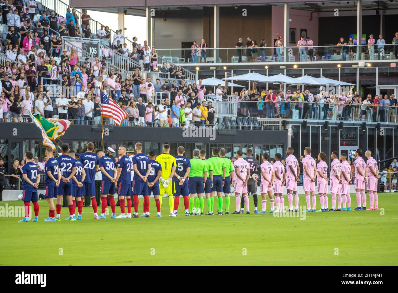 Fort Lauderdale, FL, USA. 26th Feb. 2022. Both teams on a field during ...