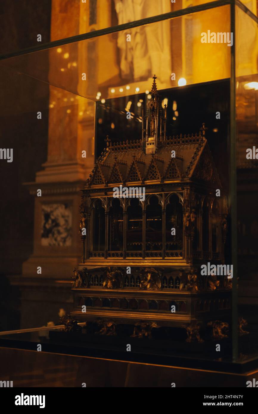 Holy right, hand hi-res stock photography and images - Alamy