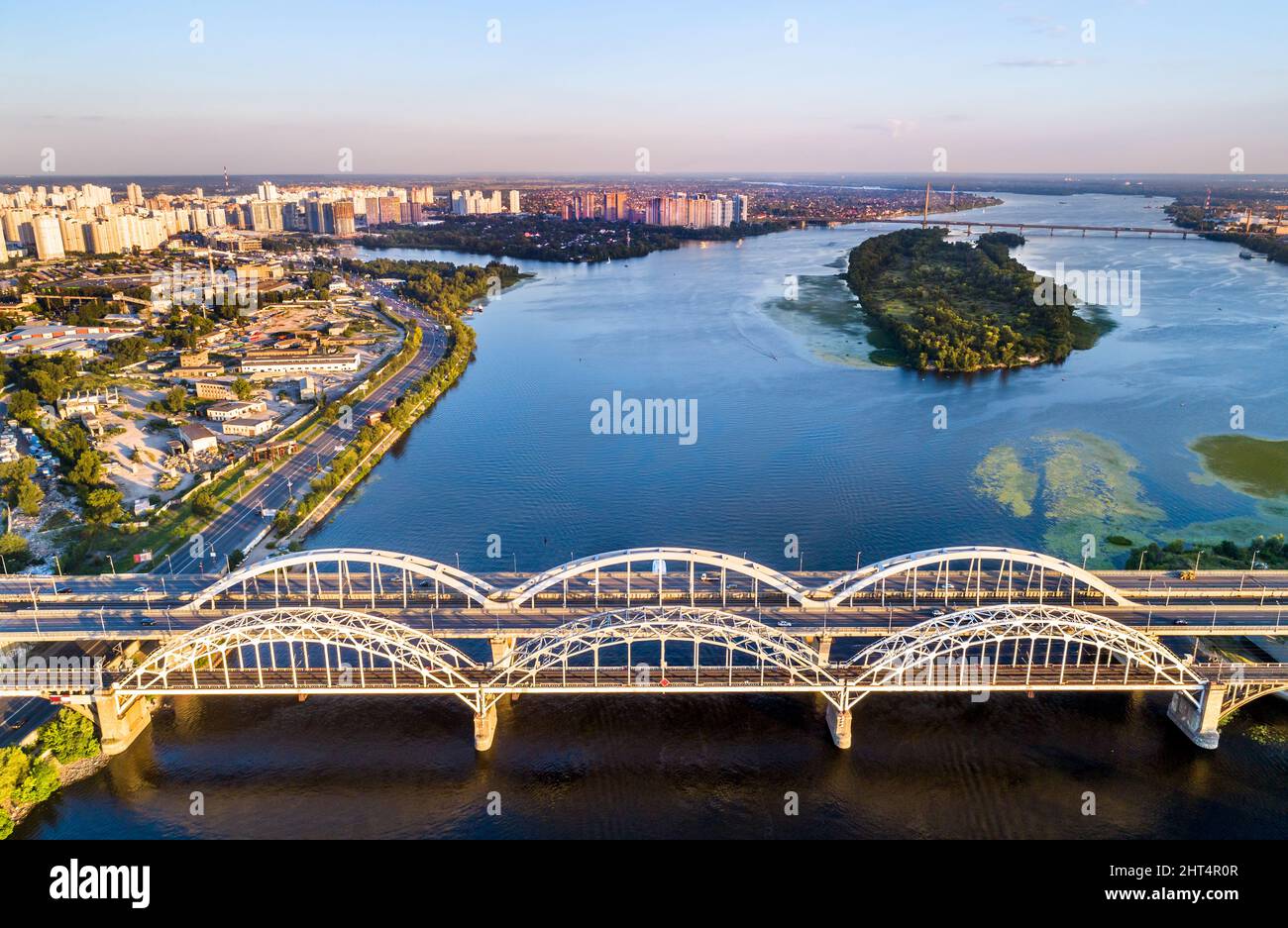 Kiev bridges blue dnieper hi-res stock photography and images - Alamy
