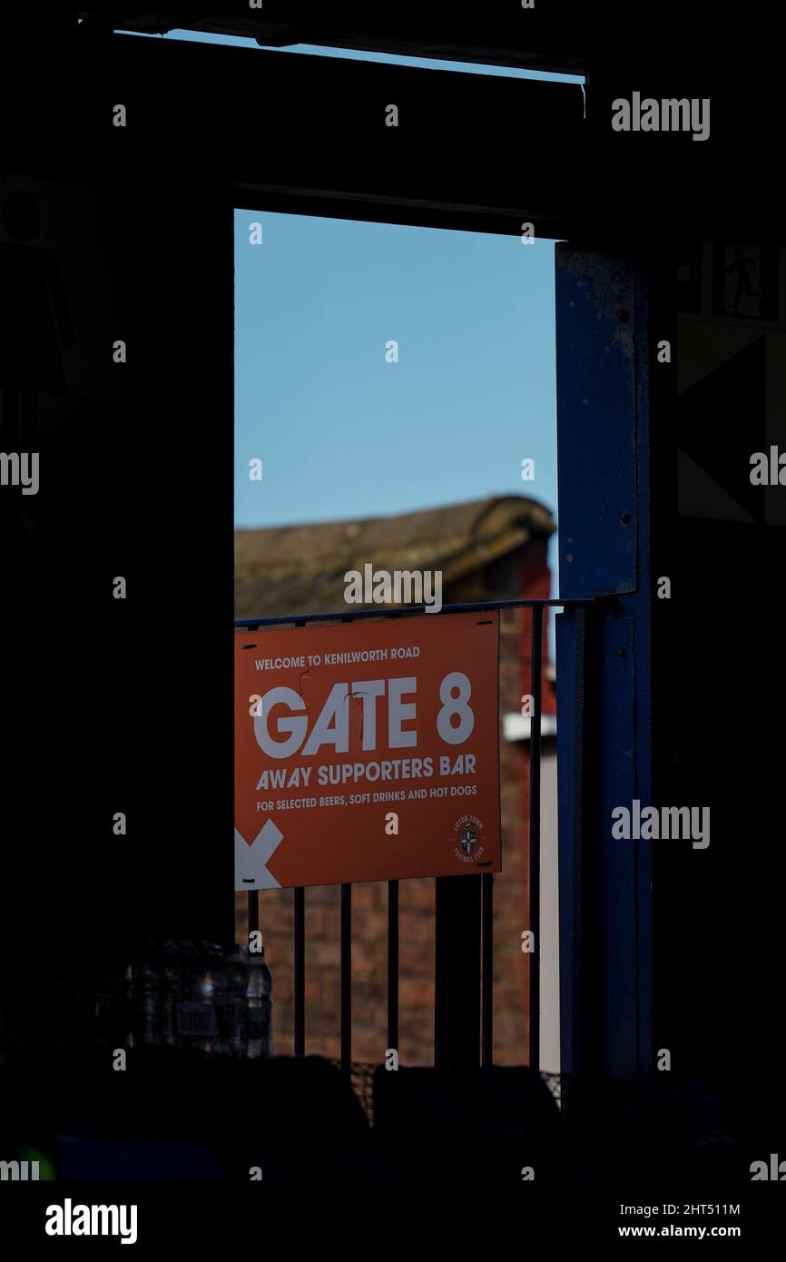 Luton town stadium entrance hi-res stock photography and images - Alamy