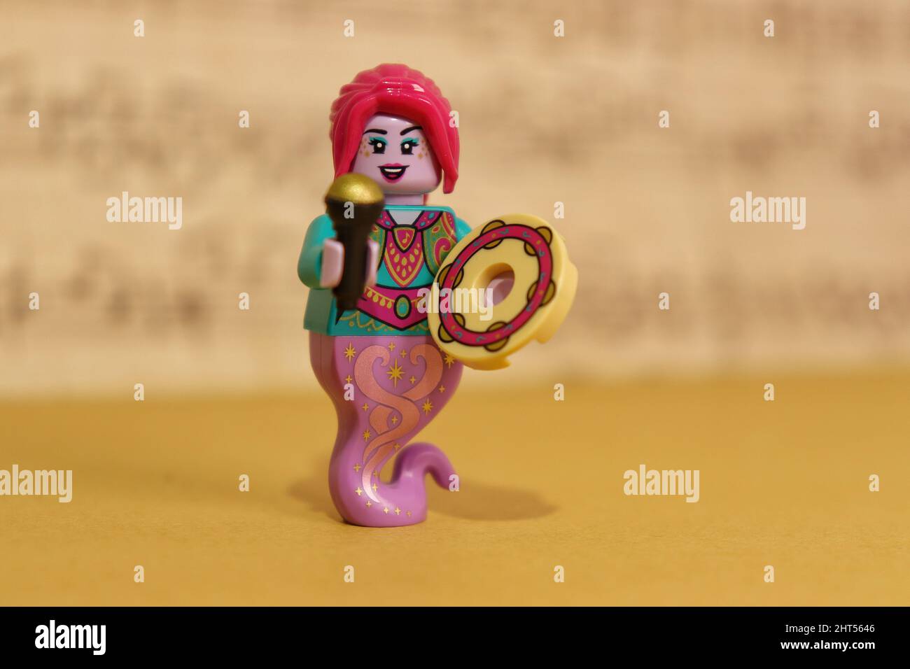 Play genie hi-res stock photography and images - Alamy