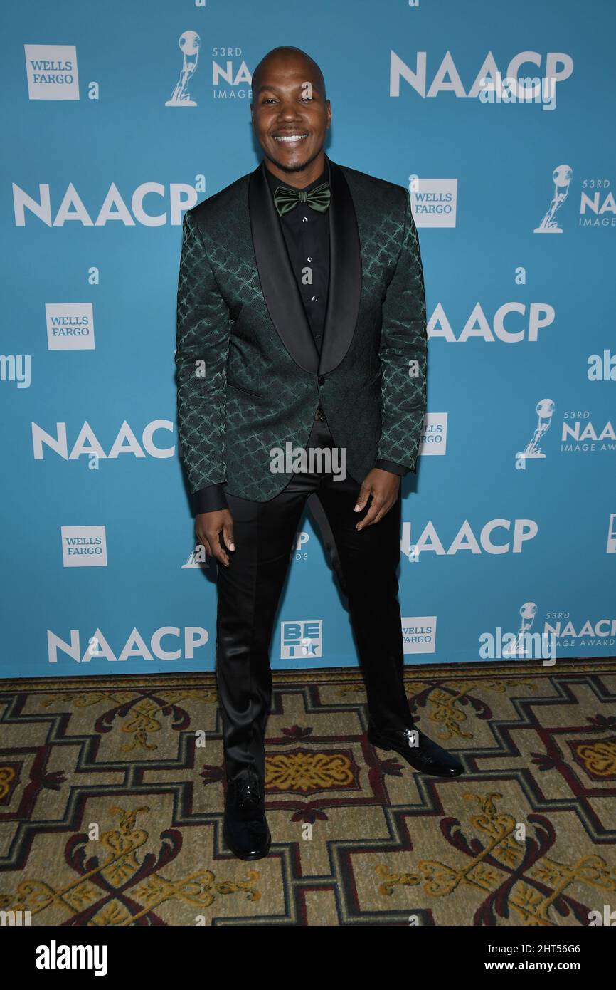 Los Angeles, USA. 26th Feb, 2022. Isaac Keys arrives at the 53rd NAACP ...