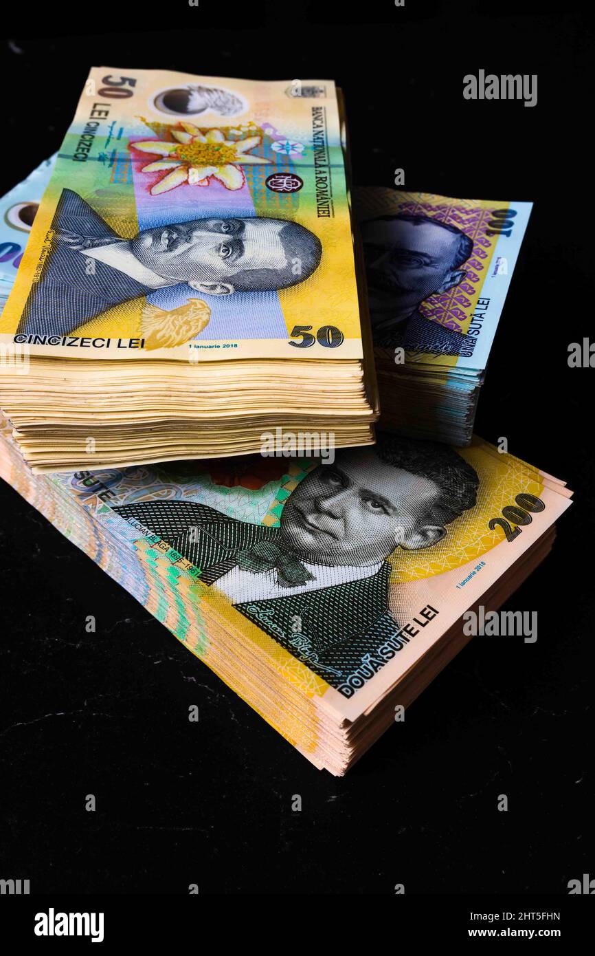 Romanian banknote texture hi-res stock photography and images - Alamy