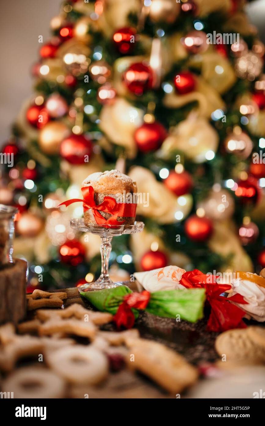 Christmas table with decorations for family gatherings Stock Photo - Alamy