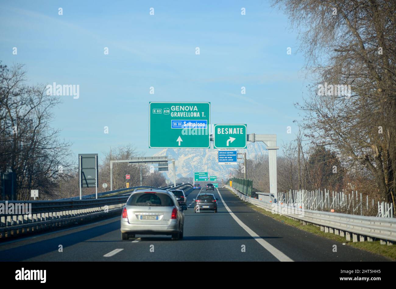 Road traffic signs in italy hi-res stock photography and images - Alamy