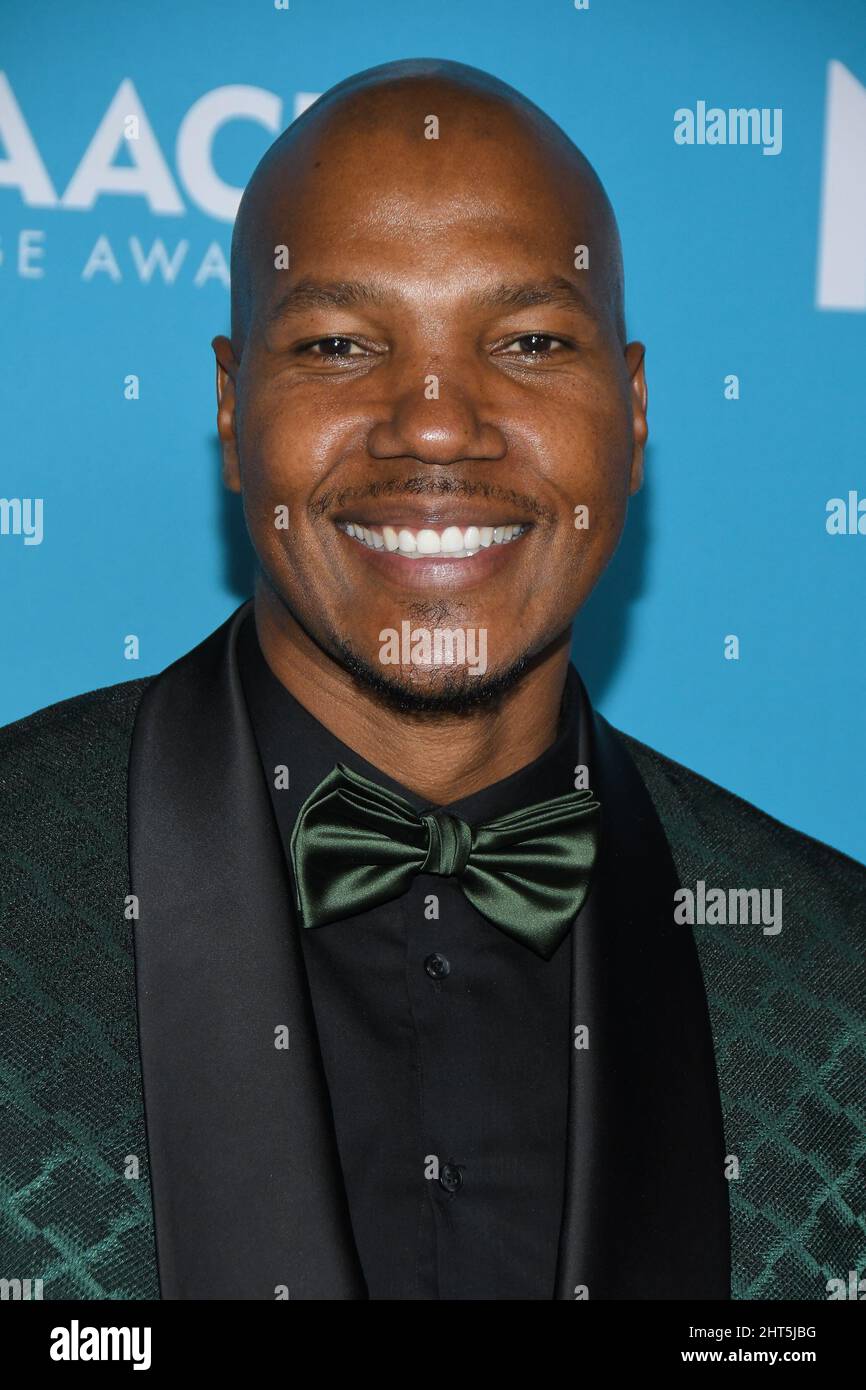 Los Angeles, USA. 26th Feb, 2022. Isaac Keys arrives at the 53rd NAACP ...