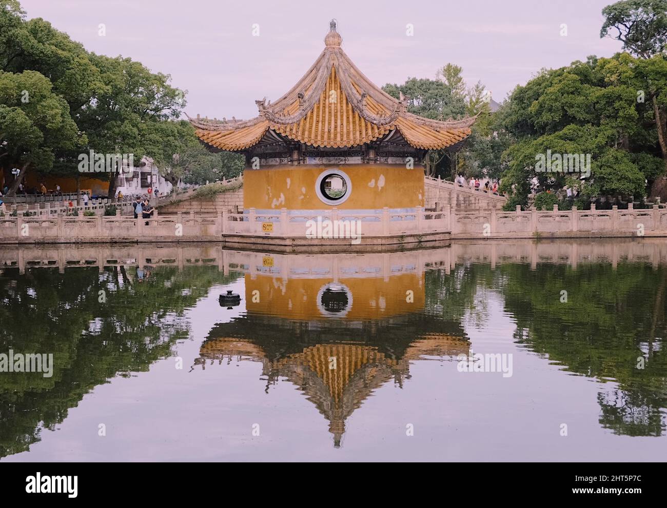 Famous traditional Chinese temple Stock Photo - Alamy