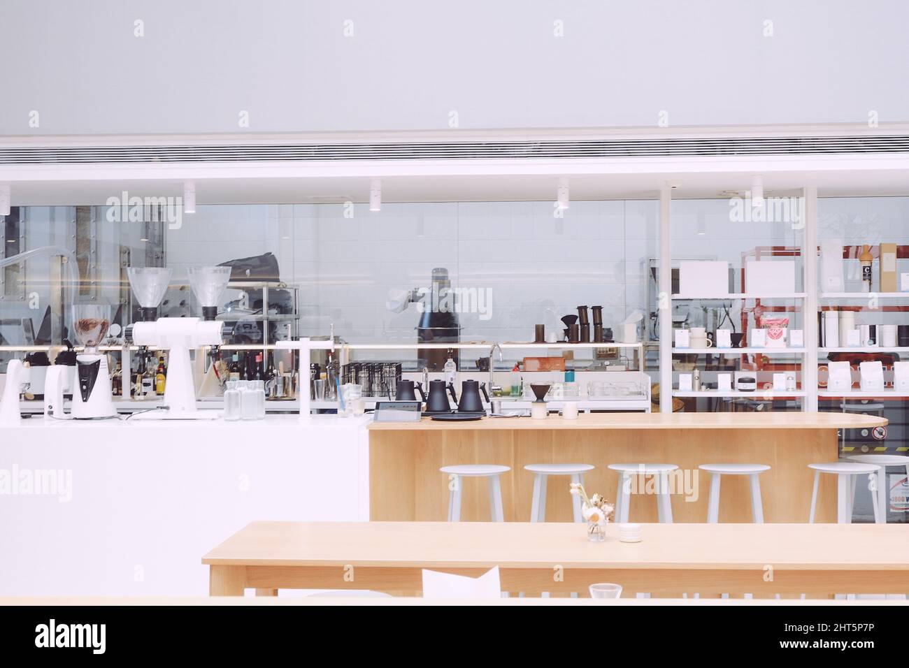 Interior of a coffeeshop without people Stock Photo - Alamy