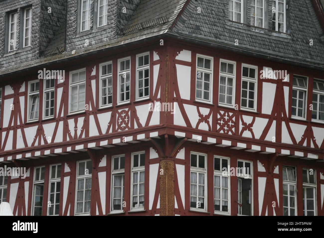 Beautiful view of a modern building with windows Stock Photo - Alamy