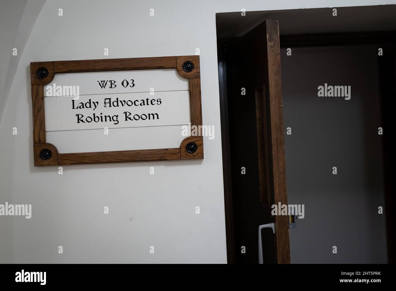 Judge's court room hi-res stock photography and images - Alamy