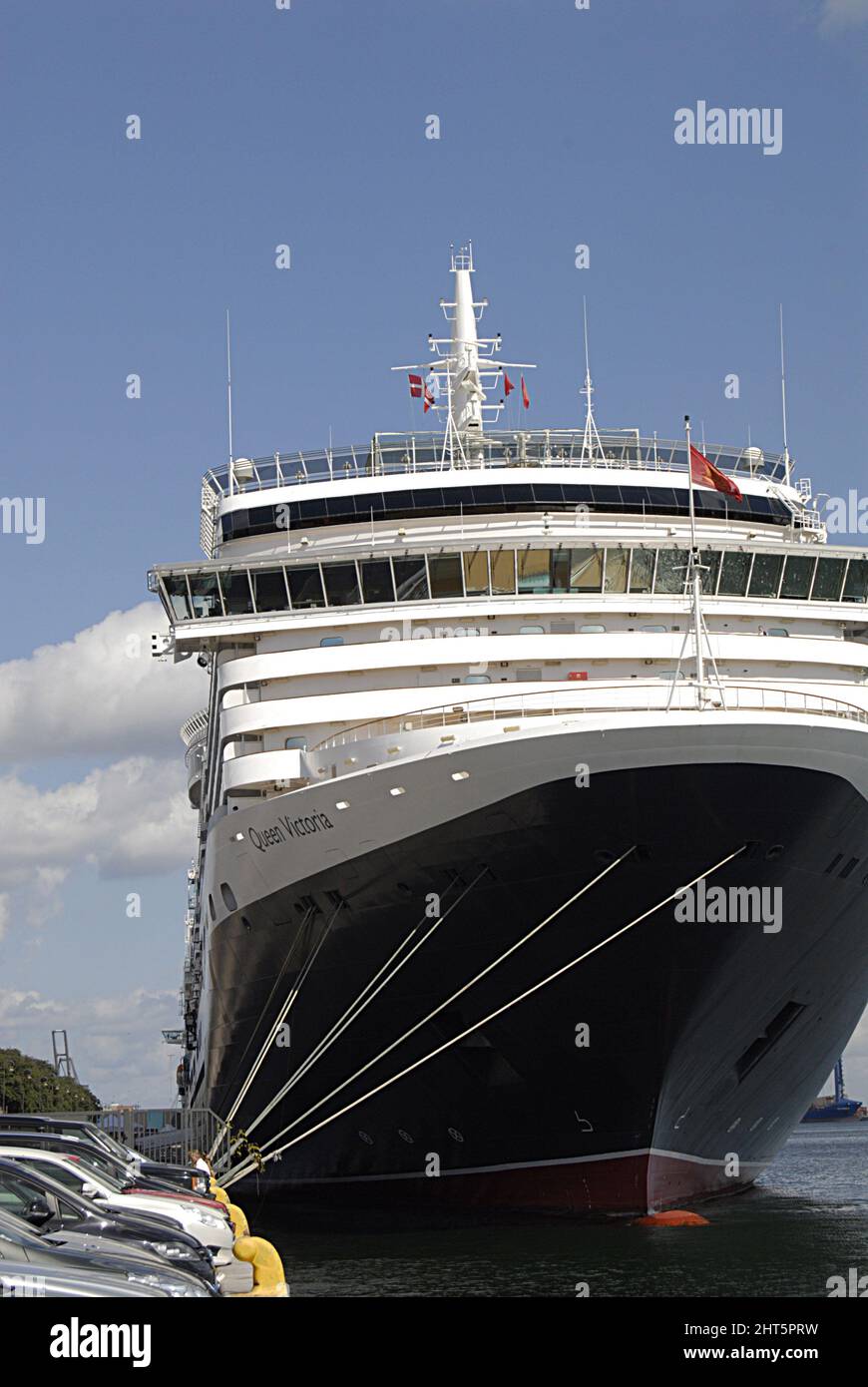 Copenhagen / Denmark. Cruise ship Queen Victoria duck at langeline kaj ...