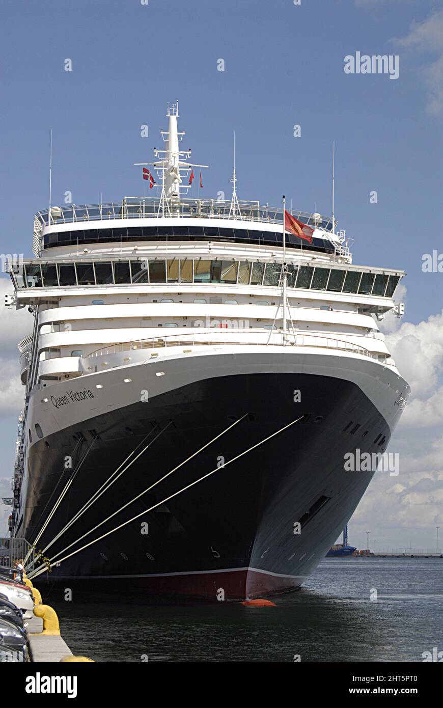 Copenhagen / Denmark. Cruise ship Queen Victoria duck at langeline kaj ...