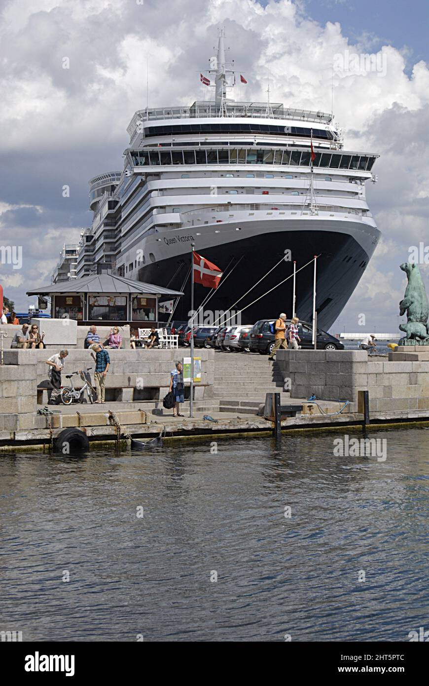 Copenhagen / Denmark. Cruise ship Queen Victoria duck at langeline kaj ...