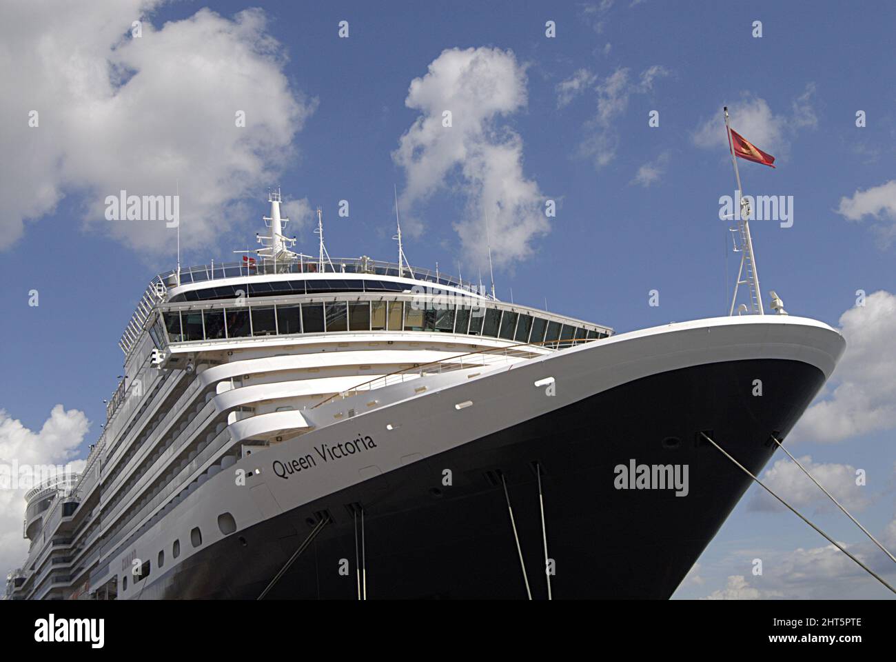 Copenhagen / Denmark. Cruise ship Queen Victoria duck at langeline kaj ...