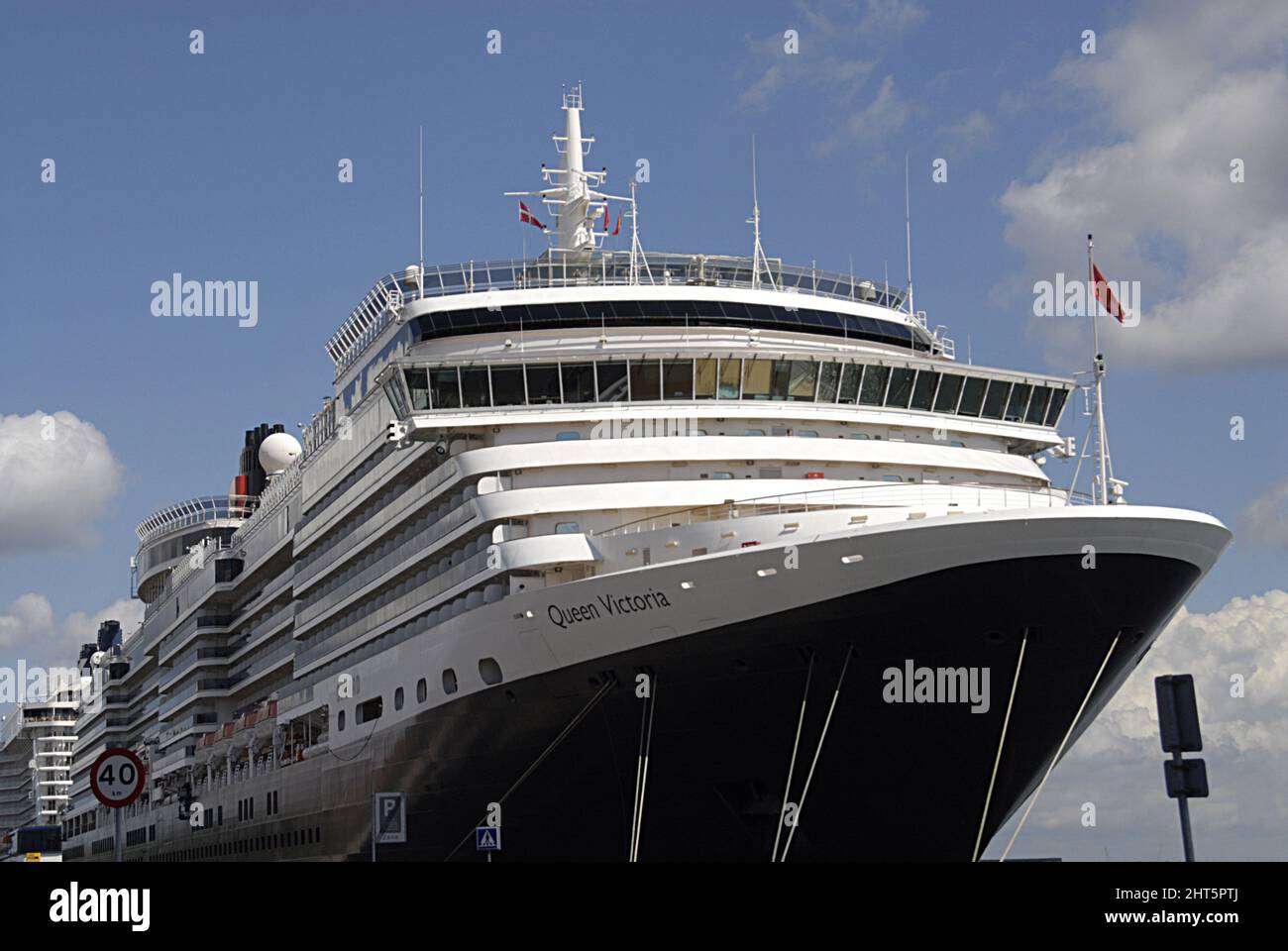 Copenhagen / Denmark. Cruise ship Queen Victoria duck at langeline kaj ...