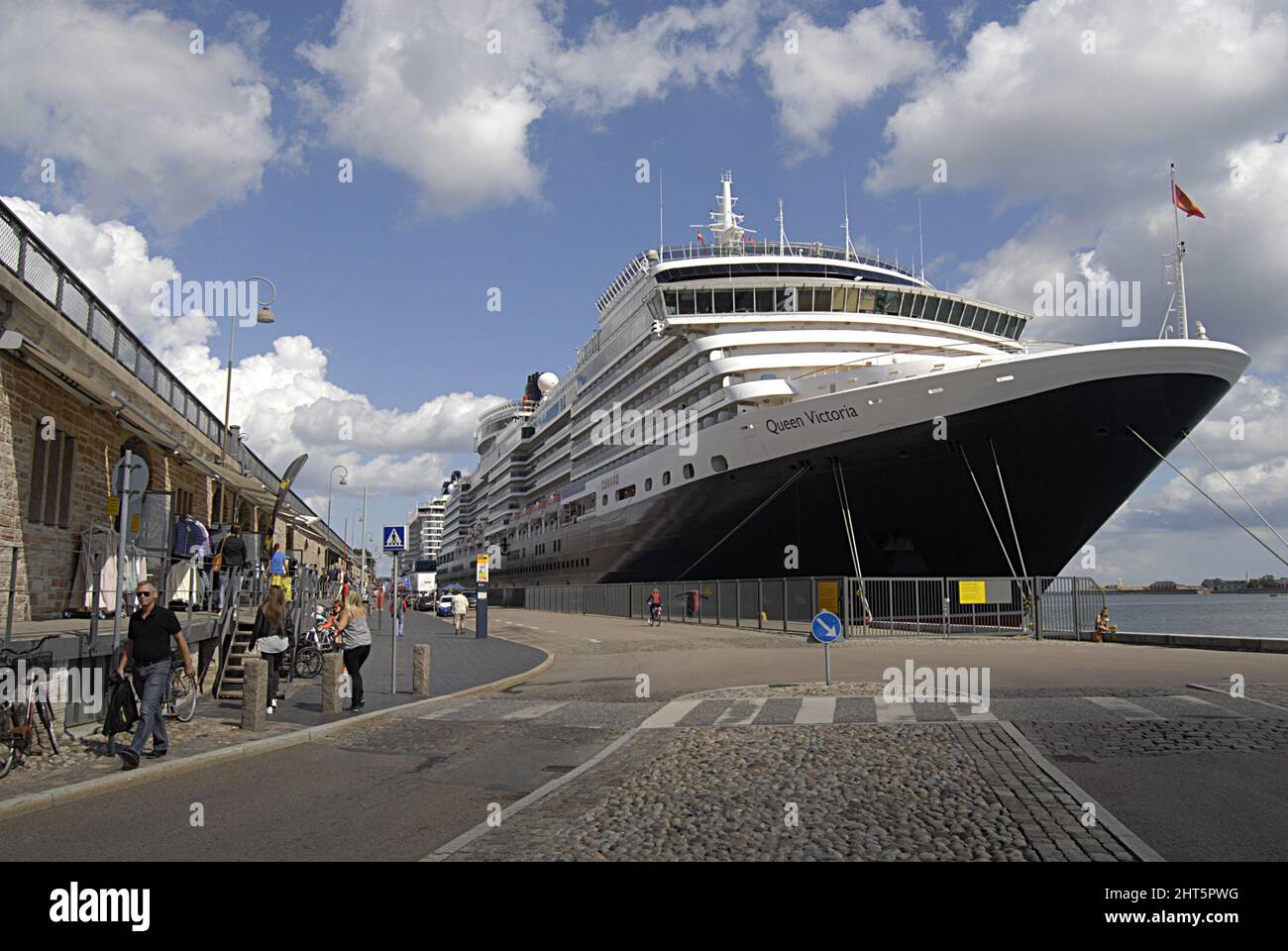 Copenhagen / Denmark. Cruise ship Queen Victoria duck at langeline kaj ...