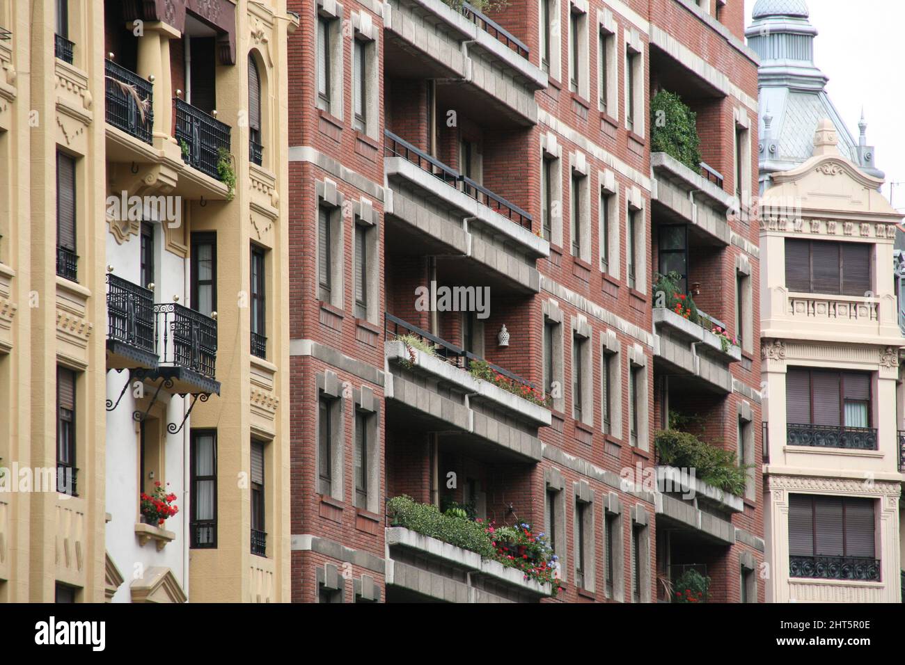 Beautiful view of a modern building with windows Stock Photo - Alamy