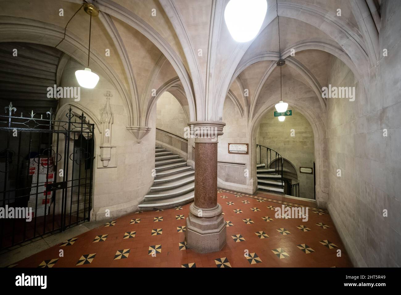 Court of appeal uk inside hi-res stock photography and images - Alamy