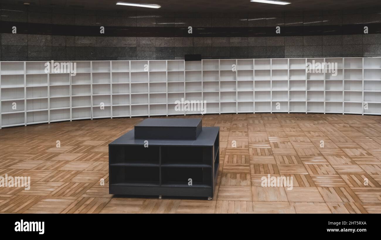 Clean space with empty bookcases Stock Photo - Alamy