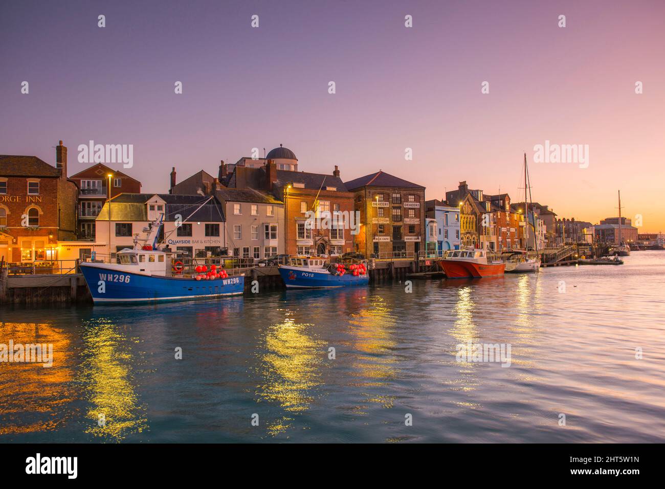 Weymouth, Dorset, UK. 27th February 2022. UK Weather. Clear skies above ...