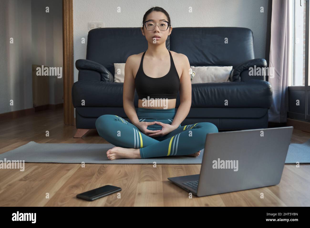 Easy Pose High Resolution Stock Photography and Images - Alamy