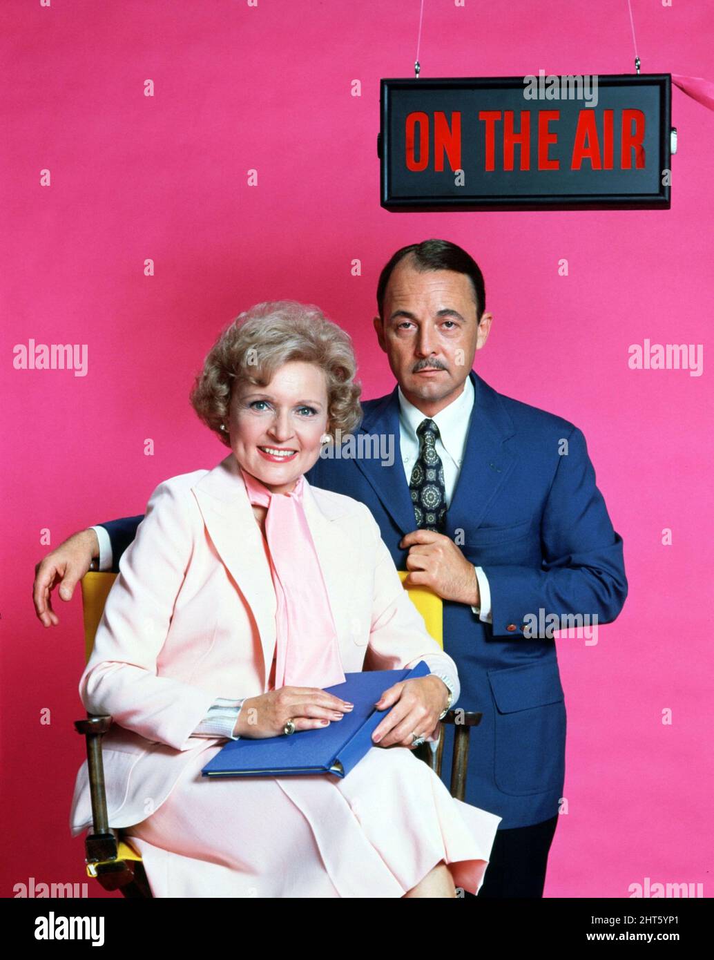 The betty white show john hillerman hi-res stock photography and images ...