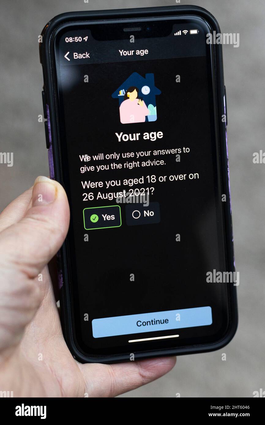 Questionnaire on the NHS Covid app to advise on isolation after being ...