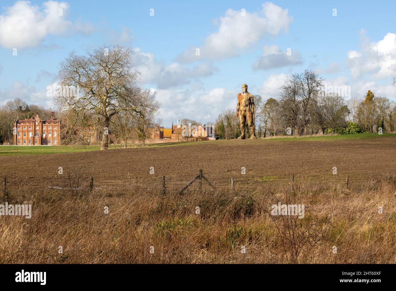 'Yoxman' huge bronze sculpture by Laurence Edwards, Yoxford, Suffolk ...