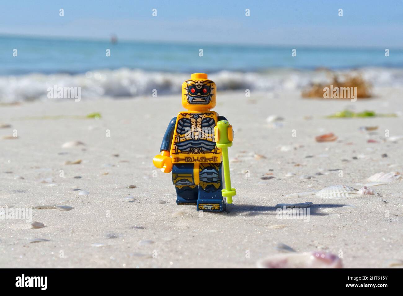 Lego figure beach hi-res stock photography and images - Alamy
