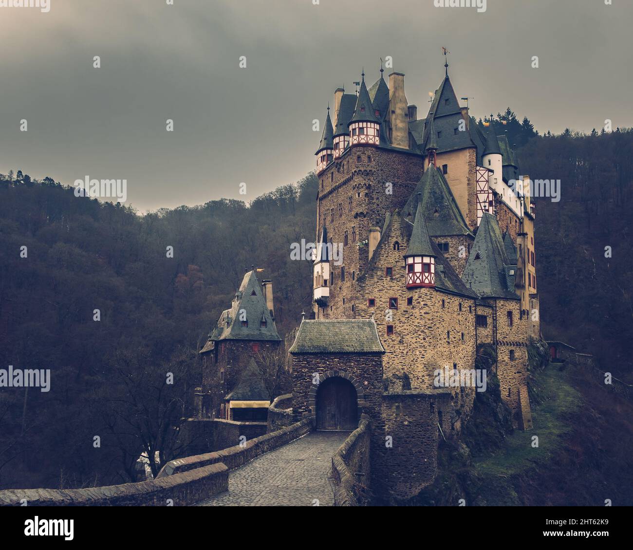 burg eltz castle medieval Stock Photo - Alamy