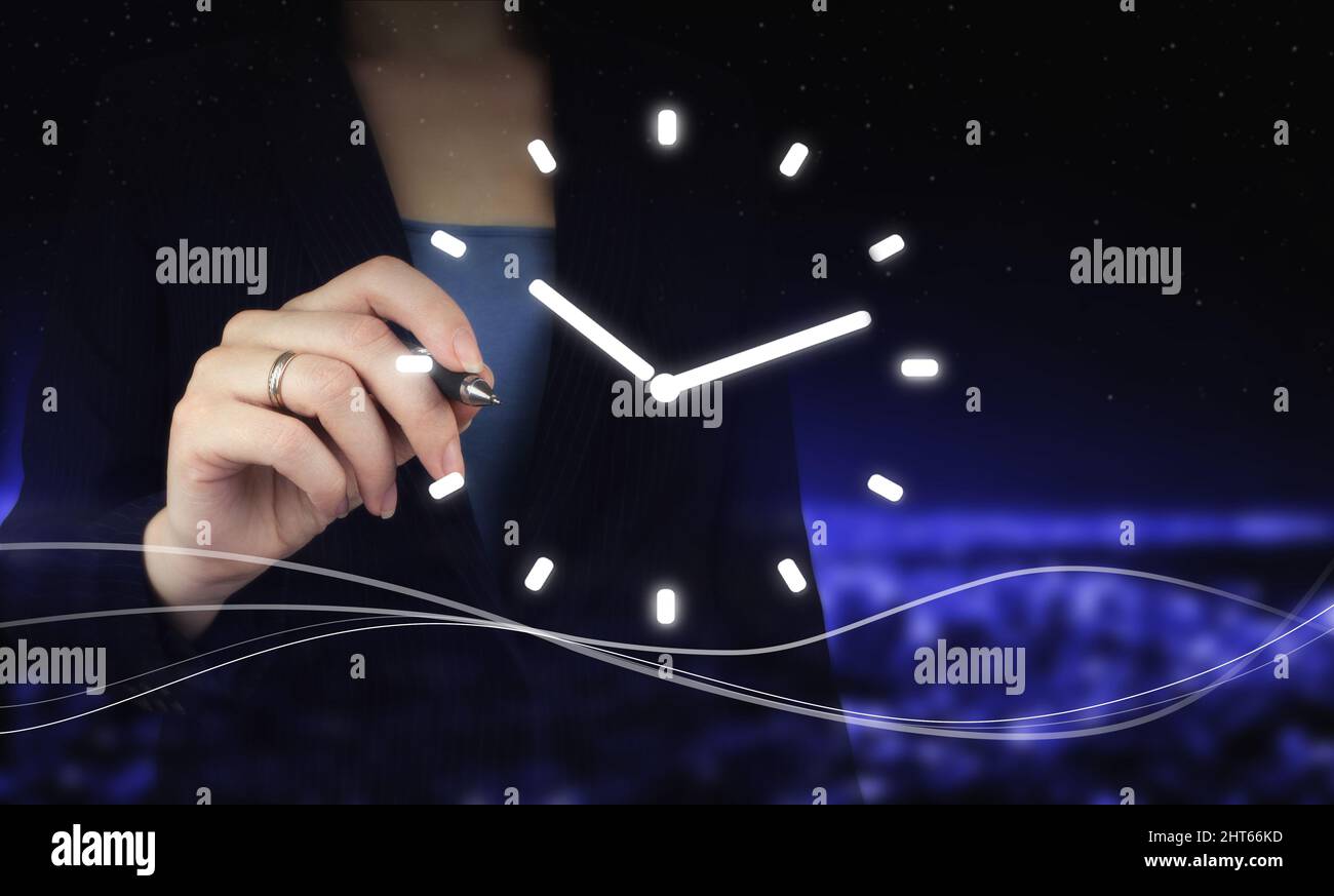 Hand holding clock graphic hi-res stock photography and images - Alamy