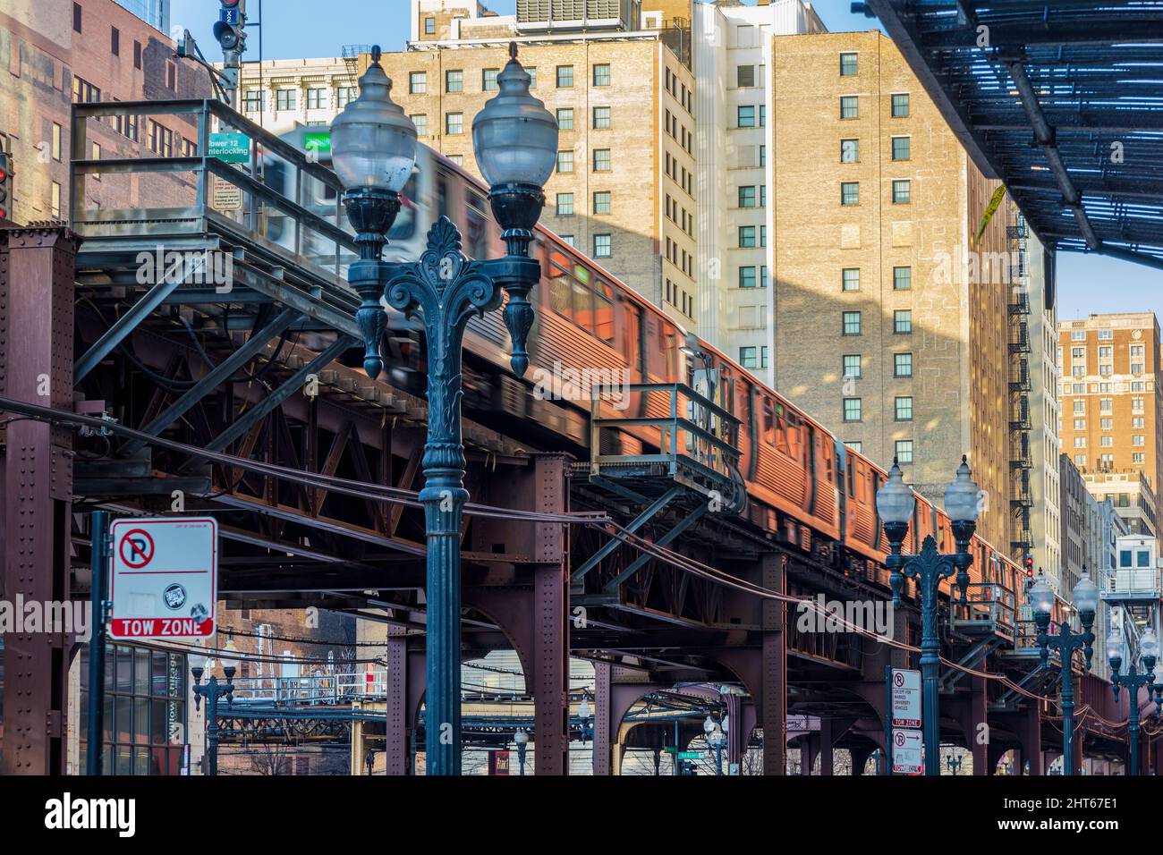 Beautiful view of an overhead train in Chicago Stock Photo - Alamy