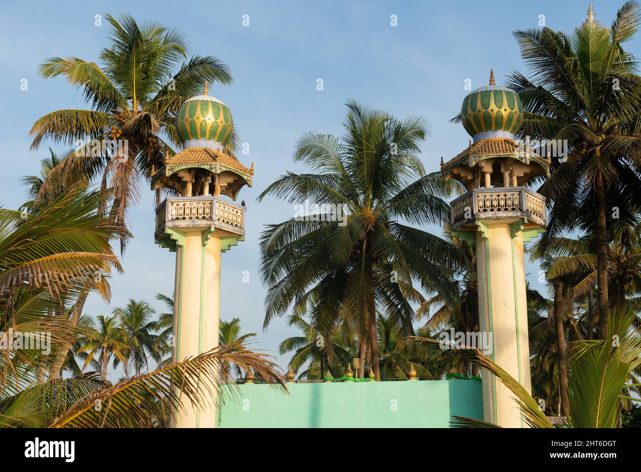 Varkala, India - January 2022: A little mosque on Varkala's cliff Stock ...