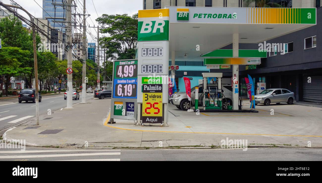 Gasoline station brazil hi-res stock photography and images - Alamy