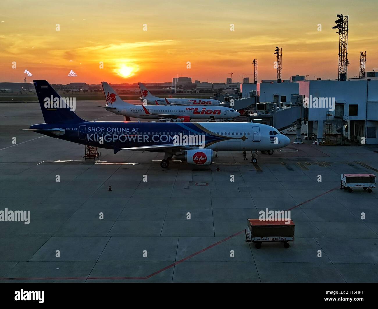 View landscape runway and terminal building of Don Mueang International ...