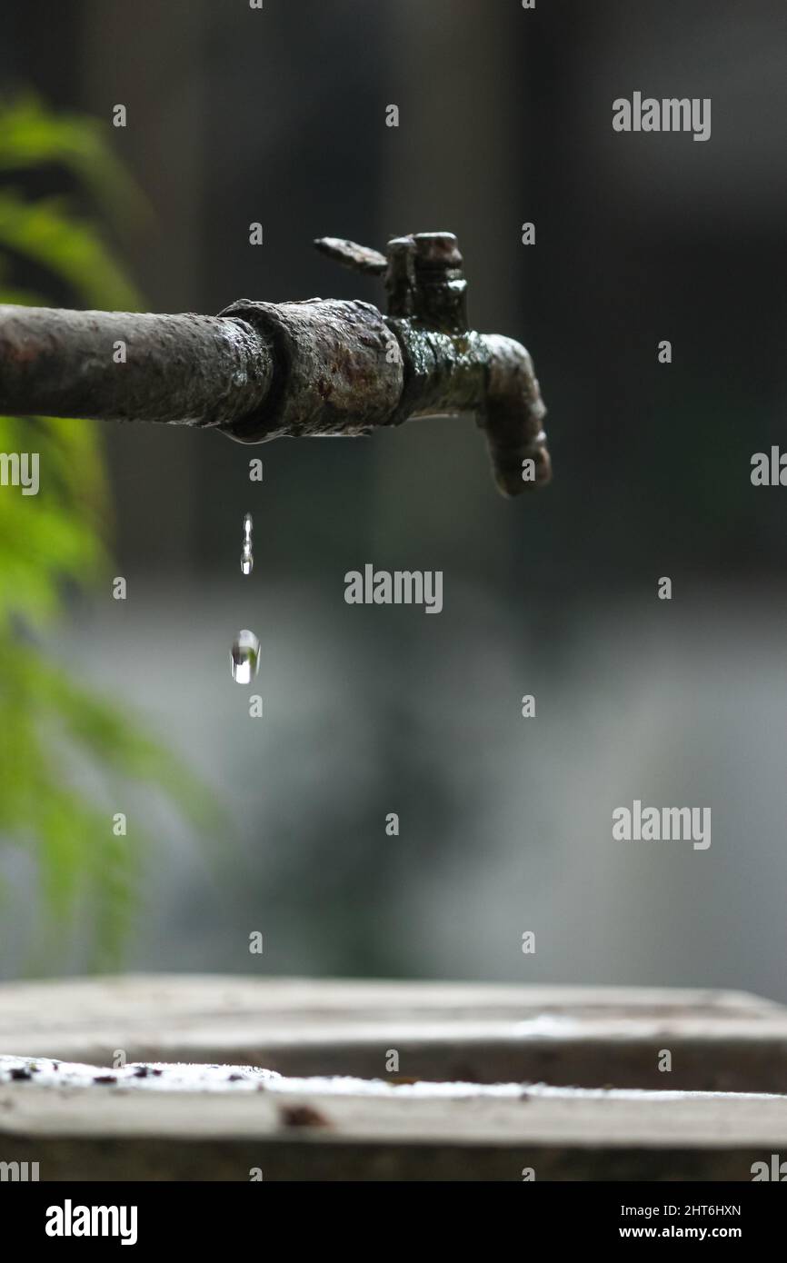 Old steel pipe hi-res stock photography and images - Alamy