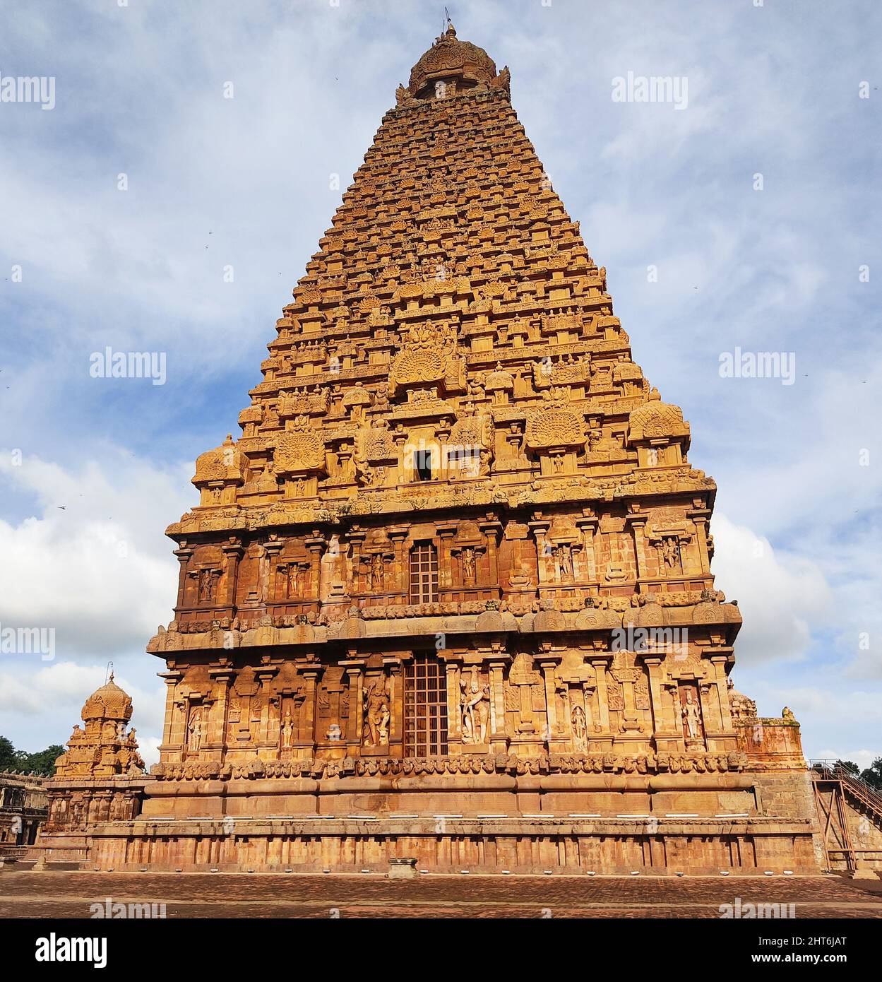 Beautiful shot of the Indian mythological temple Brihadishvara, Thanjai ...