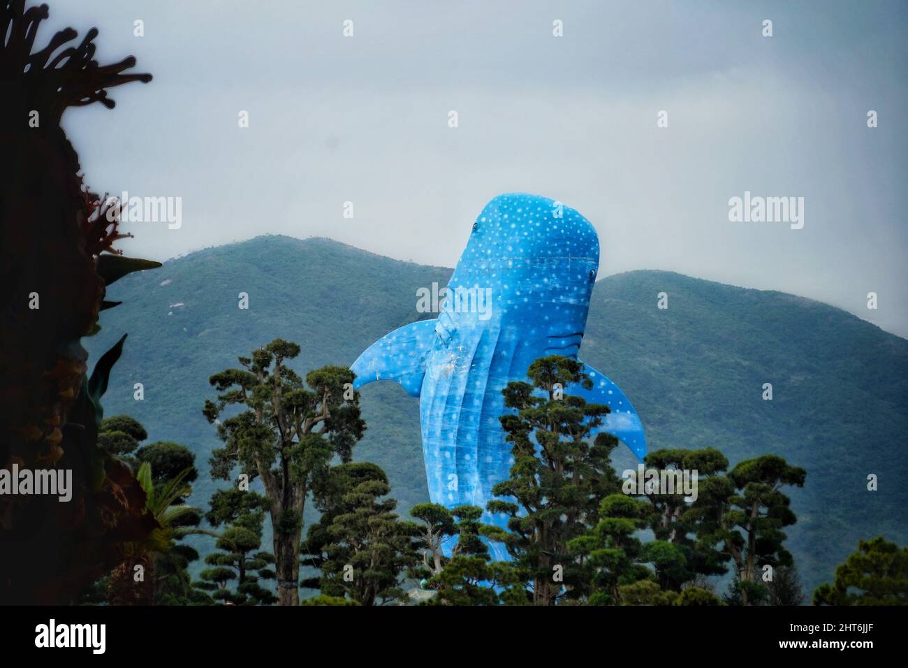 Famous big blue whale in Chimelong Ocean Kingdom aquarium, Zhuhai ...