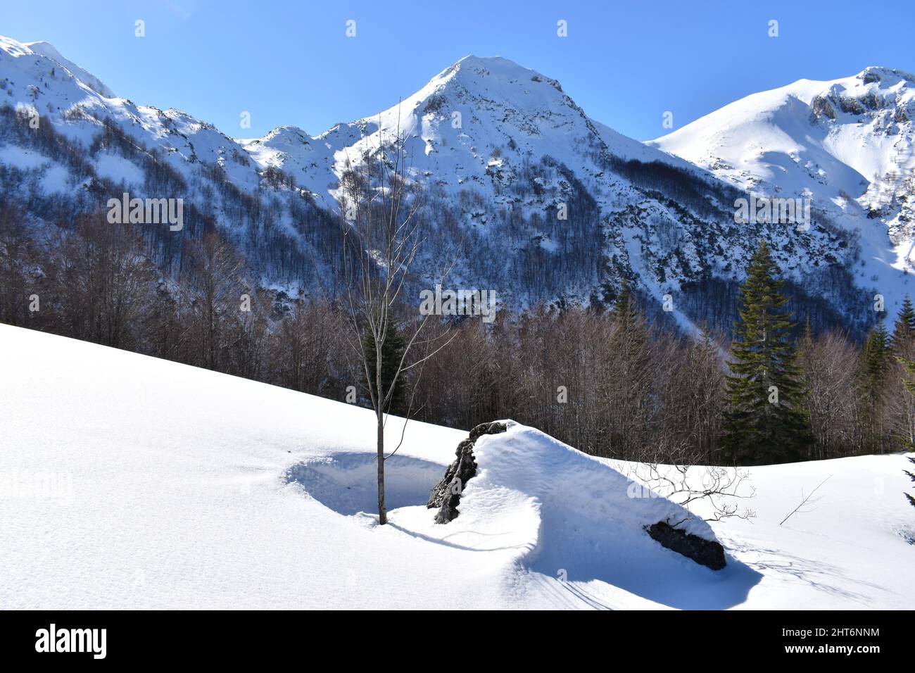 Winter hiking on Zelengora mountain, Bosnia Stock Photo - Alamy