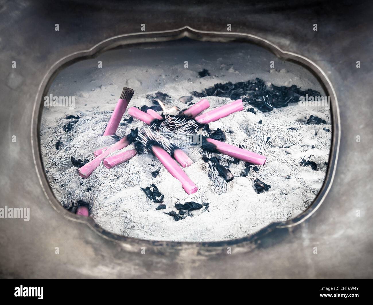 Ash tray japan hi-res stock photography and images - Alamy