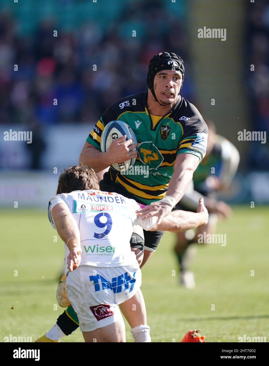 Juarno augustus of northampton saints hi-res stock photography and ...