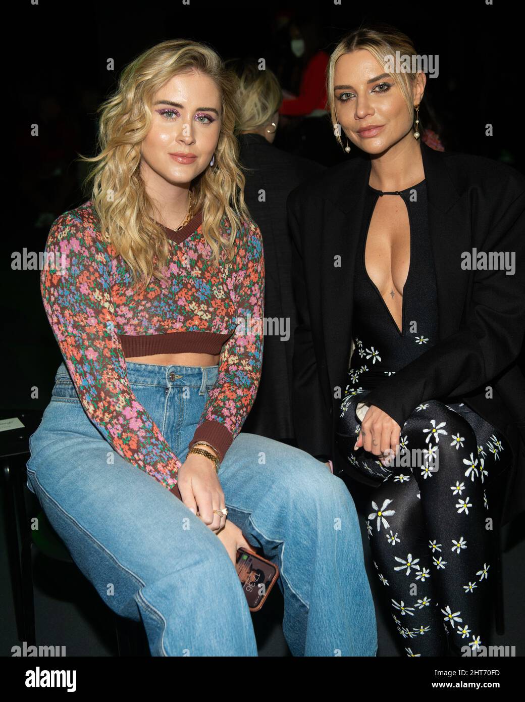 Valentina Ferragni , Veronica Ferraro Milan Fashion Week - Women F/W 22 ...